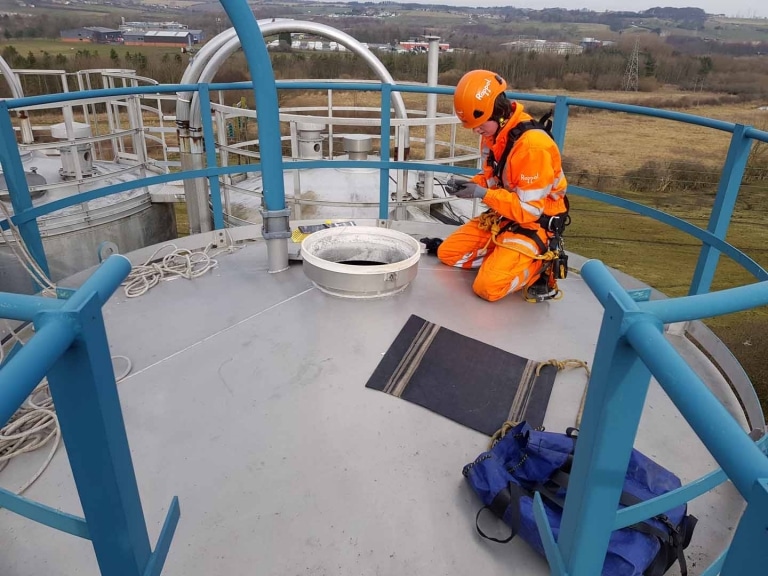 PET Pellet Silo Cleaning Works - Durham - Rappel