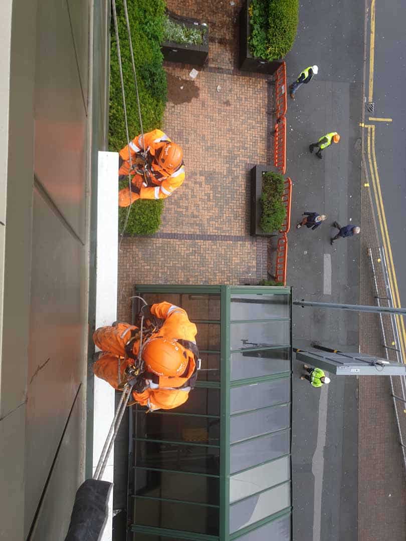 High Level Banner & Signage Removal Works - Birmingham - Rappel