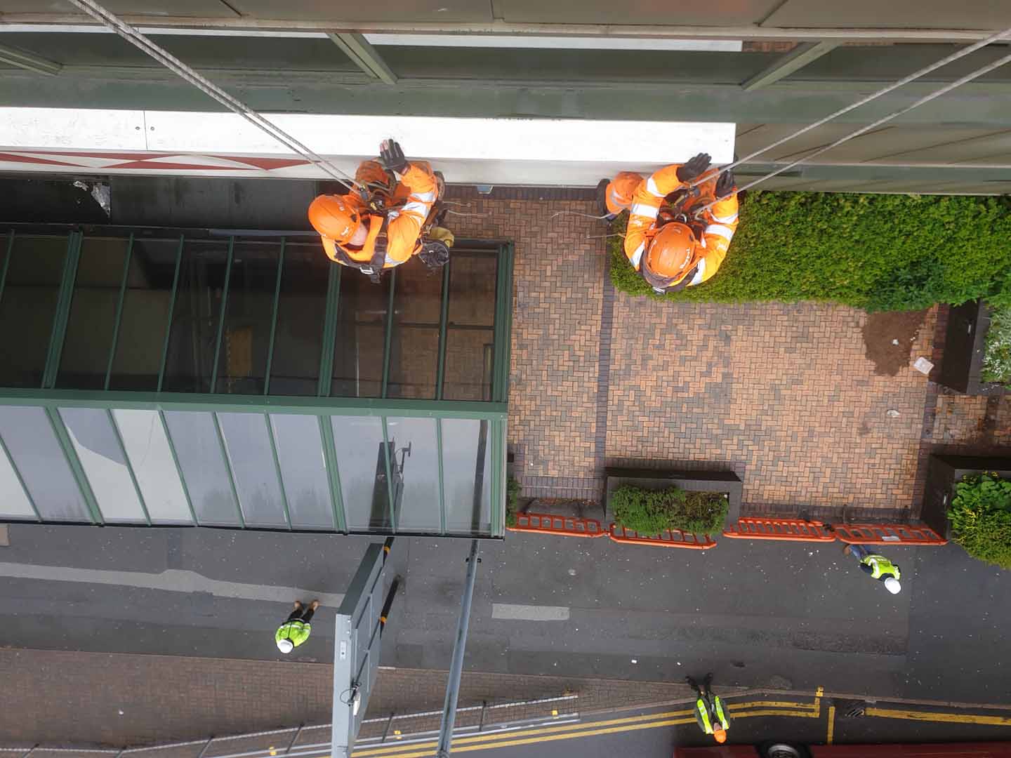 High Level Banner & Signage Removal Works - Birmingham - Rappel