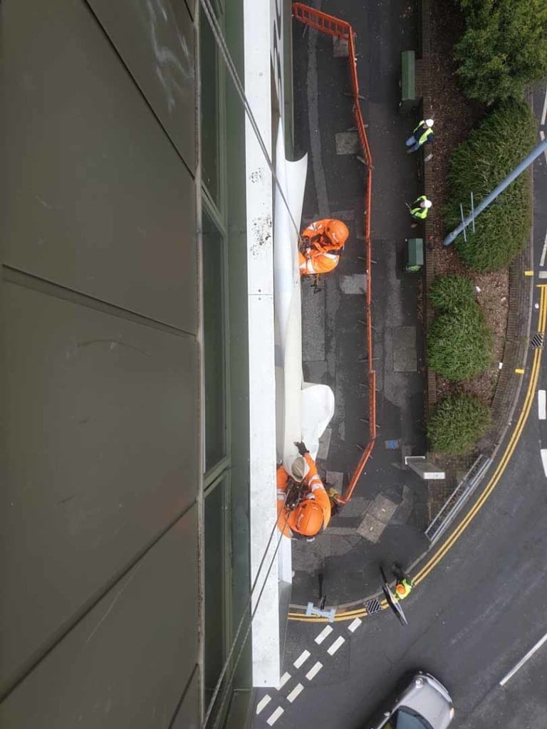 High Level Banner & Signage Removal Works - Birmingham - Rappel